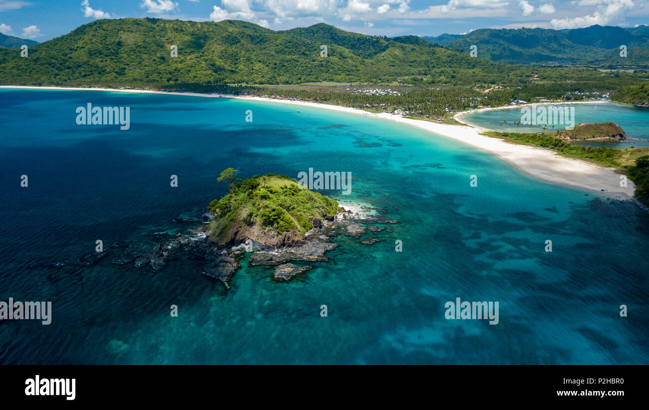 Tropical beaches hi-res stock photography and images - Alamy