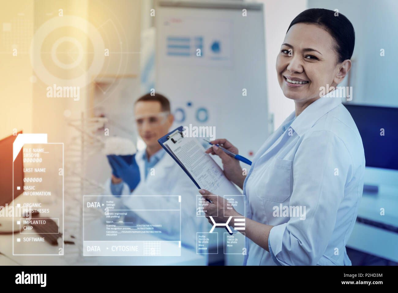 Lab worker hi-res stock photography and images - Alamy