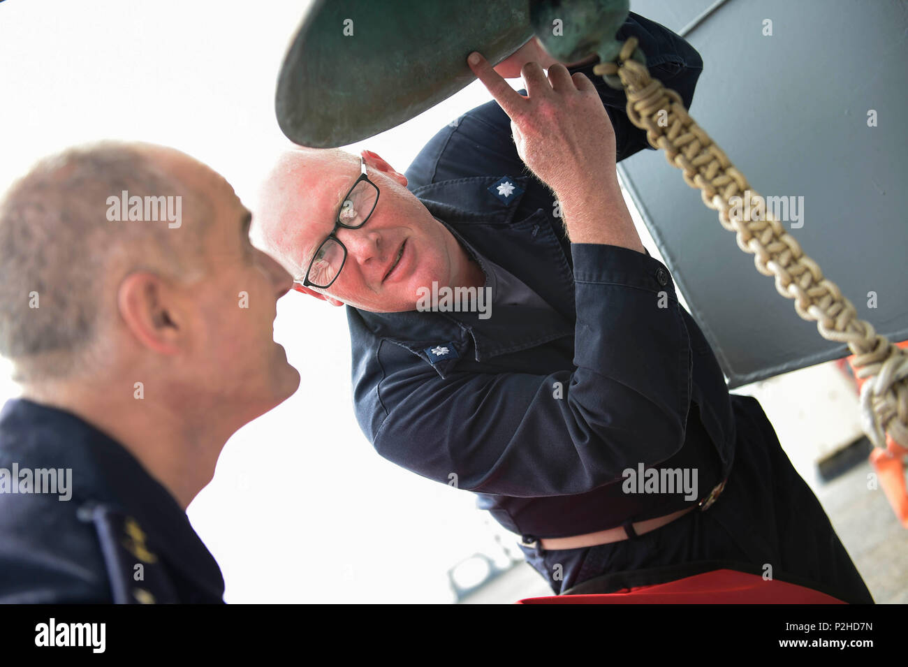 160924-N-FP878-097 MEDITERRANEAN SEA (Sept. 24, 2016) Cmdr. Russell ...