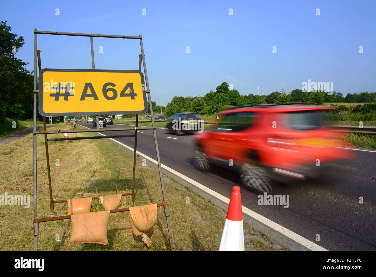 Twitter roadworks hi-res stock photography and images - Alamy