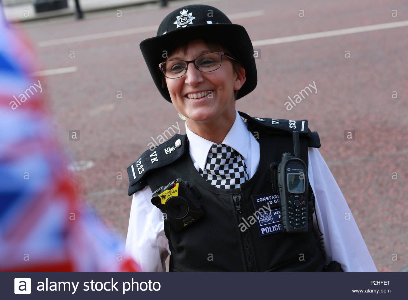 British policewoman in uniform police hi-res stock photography and ...