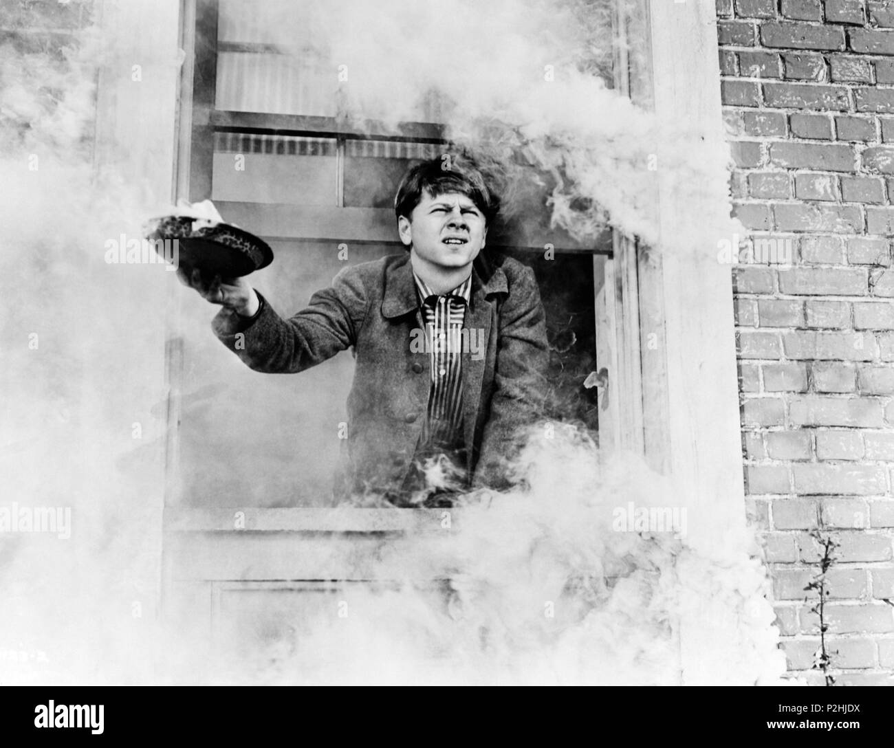 Original Film Title: YOUNG TOM EDISON. English Title: YOUNG TOM EDISON ...