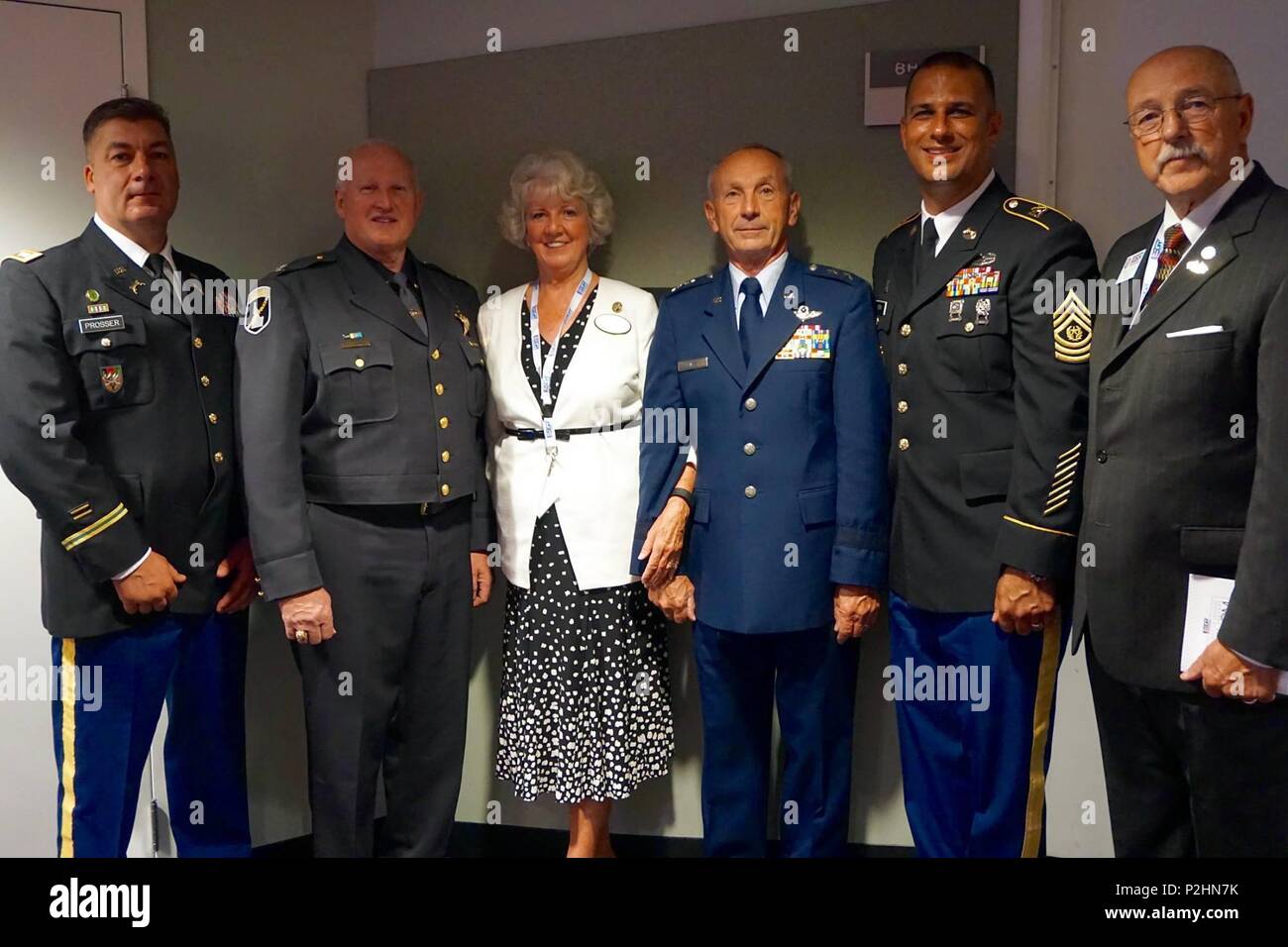 Left to right gary powell hi-res stock photography and images - Alamy