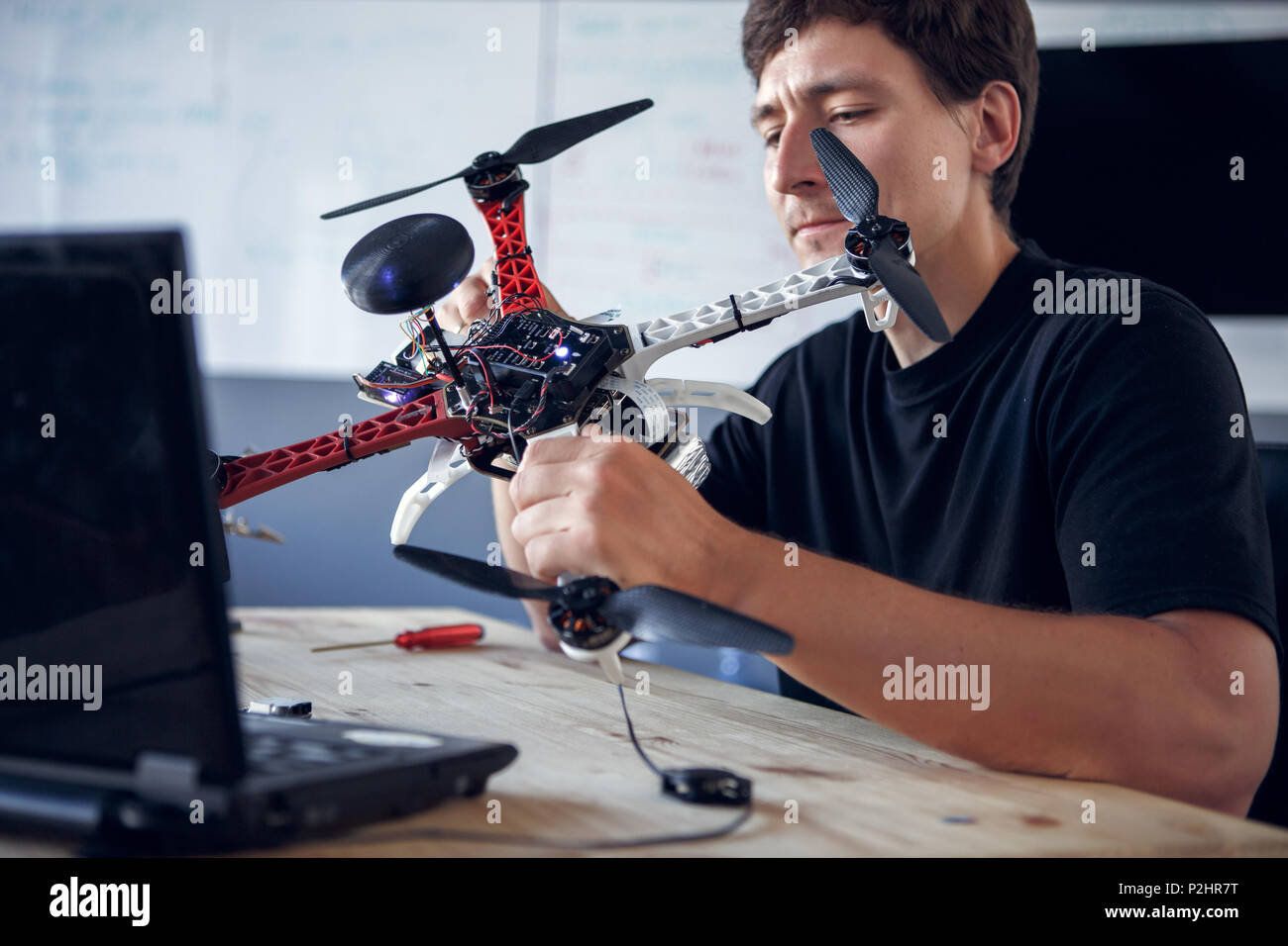 Propeller fixing hi-res stock photography and images - Alamy