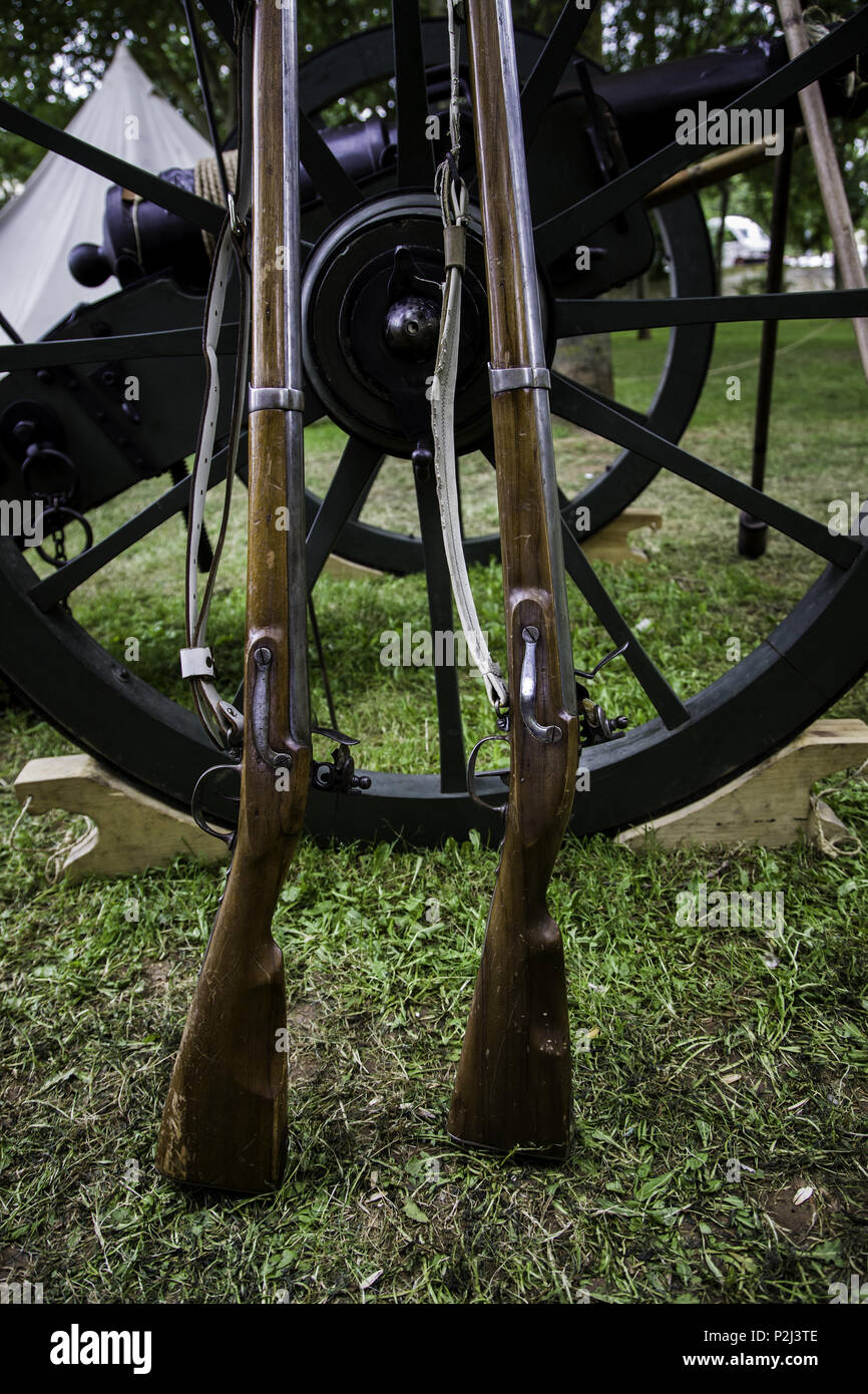 Ancient shotguns, antique weapon detail Stock Photo - Alamy