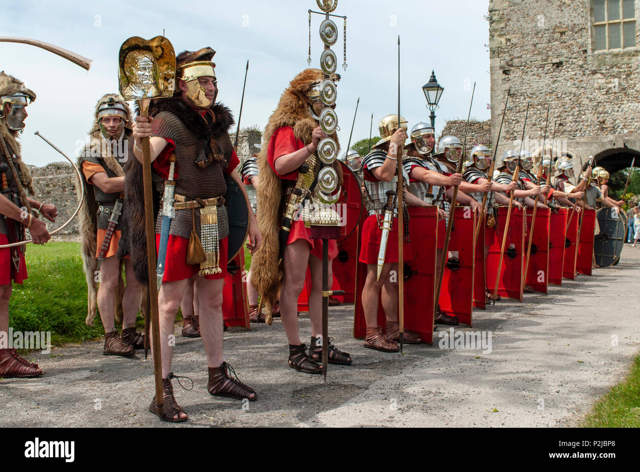 Romans in Britain! Re-enactment soldiers at Portchester Castle ...