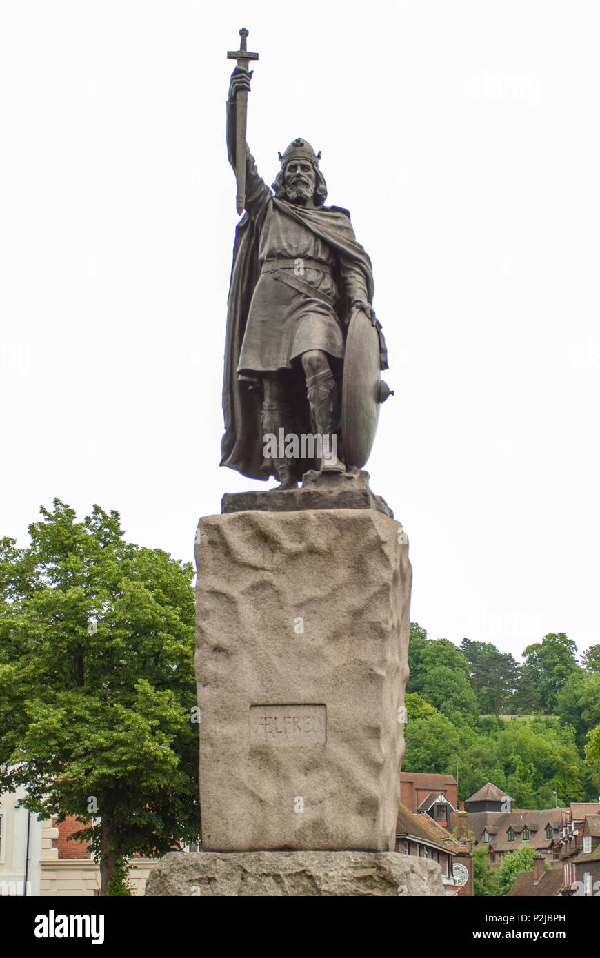 Medieval King Statue High Resolution Stock Photography and Images - Alamy