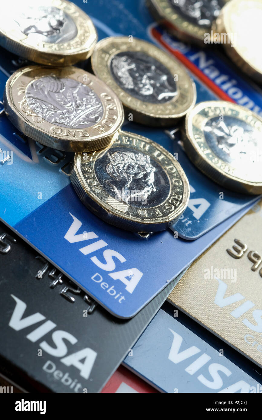 Credit cards uk hi-res stock photography and images - Alamy