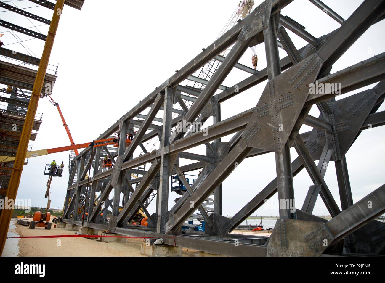 Box truss hi-res stock photography and images - Alamy
