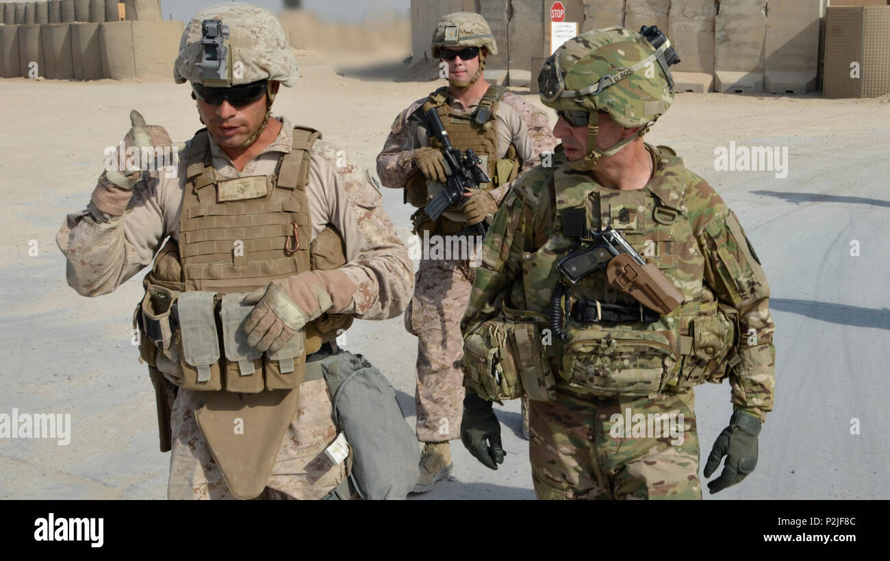 Command sgt maj benjamin jones hi-res stock photography and images - Alamy