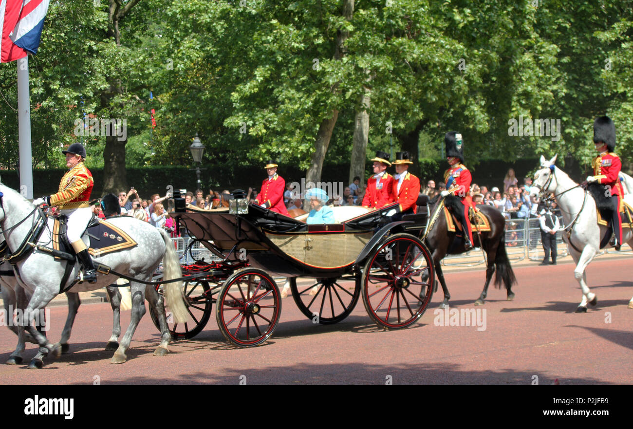 Queen Elizabeth, London, UK Buckingham Palace, London June 10th 2018 ...