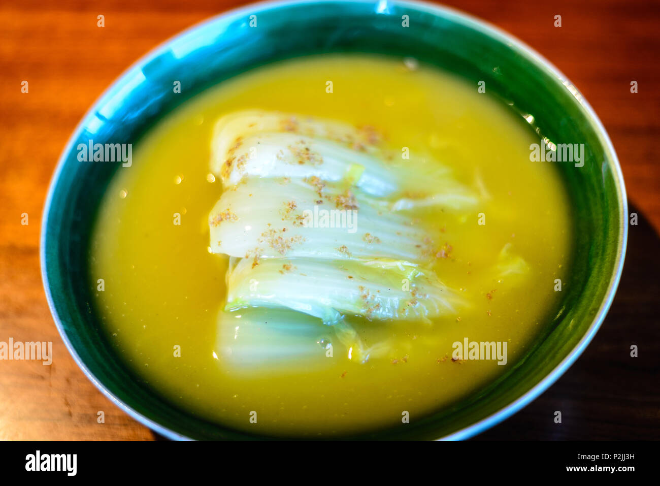 Porcelain chinese cabbage hi-res stock photography and images - Alamy