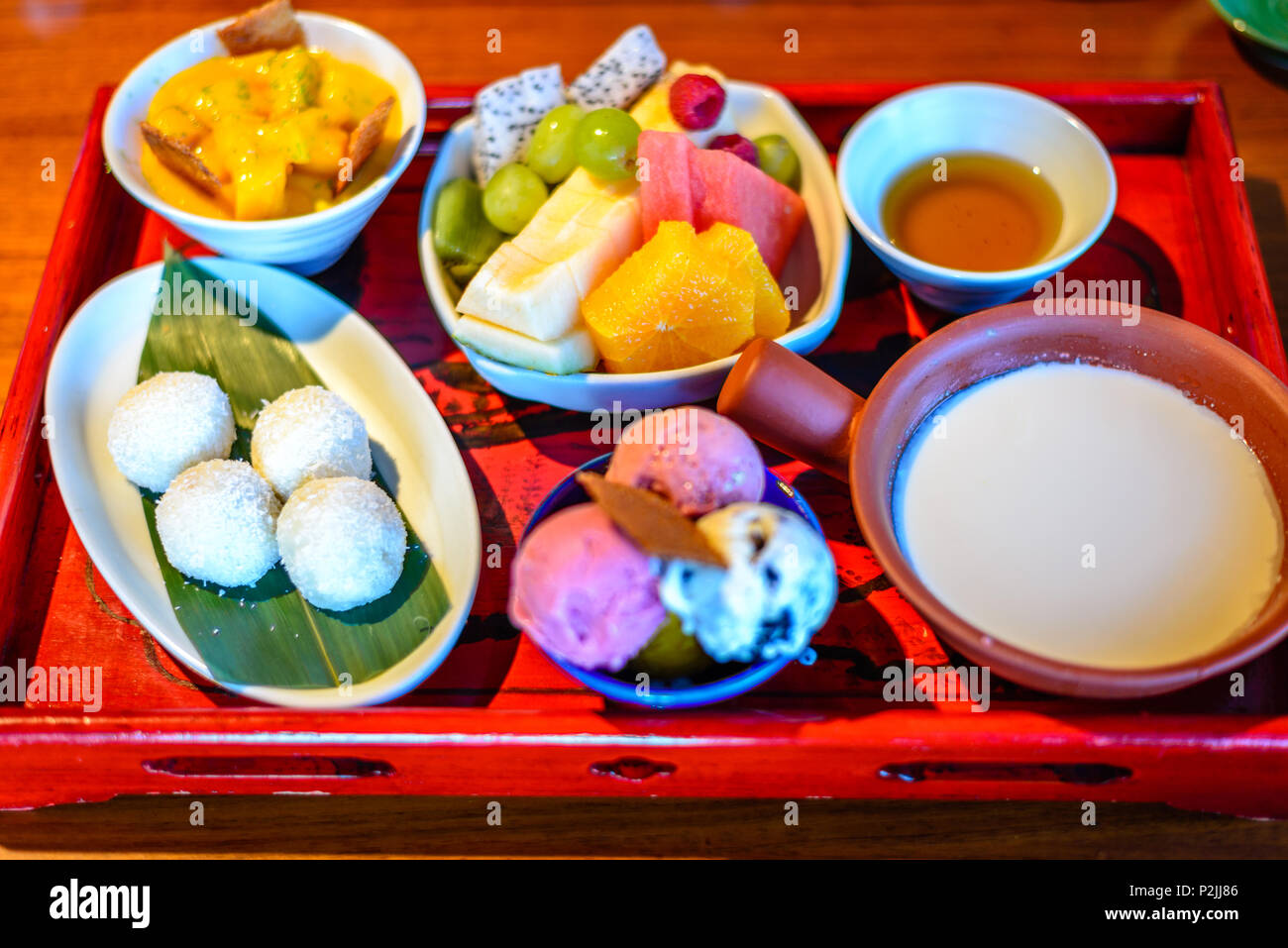 Towhway hi-res stock photography and images - Alamy