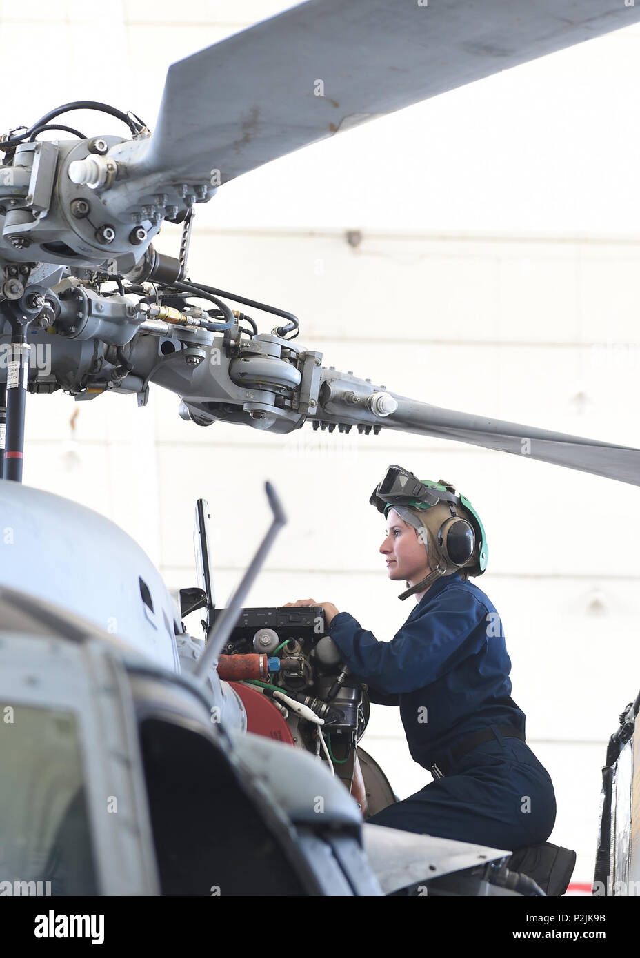 180609-N-OS584-006, San Diego, CA (June 9, 2018) Aviation Machinist ...