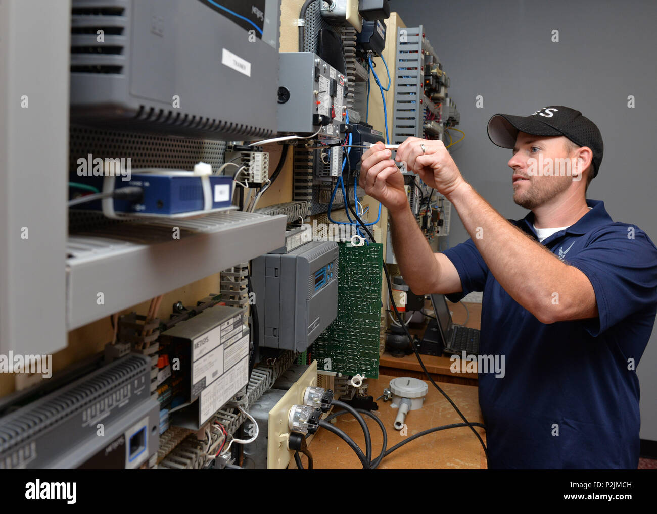 Test tune hi-res stock photography and images - Alamy