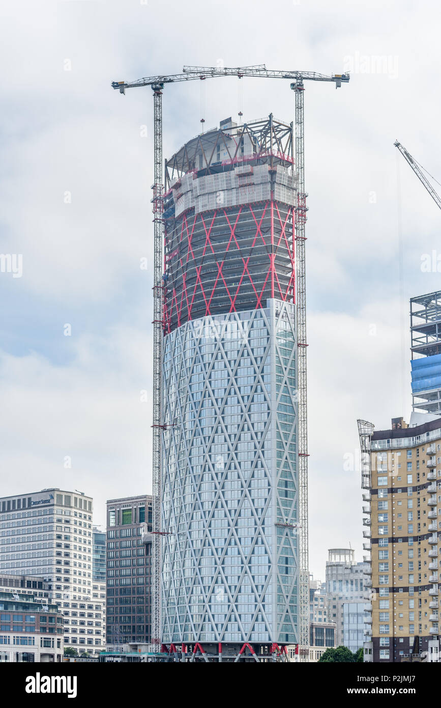 Diagrid hi-res stock photography and images - Alamy