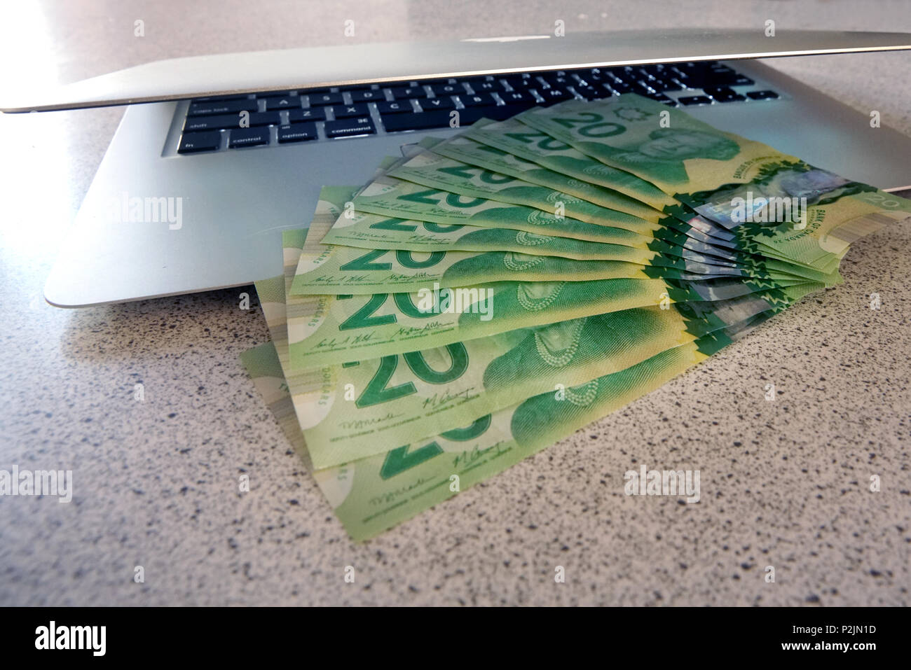 Canadian currency bills hi-res stock photography and images - Alamy