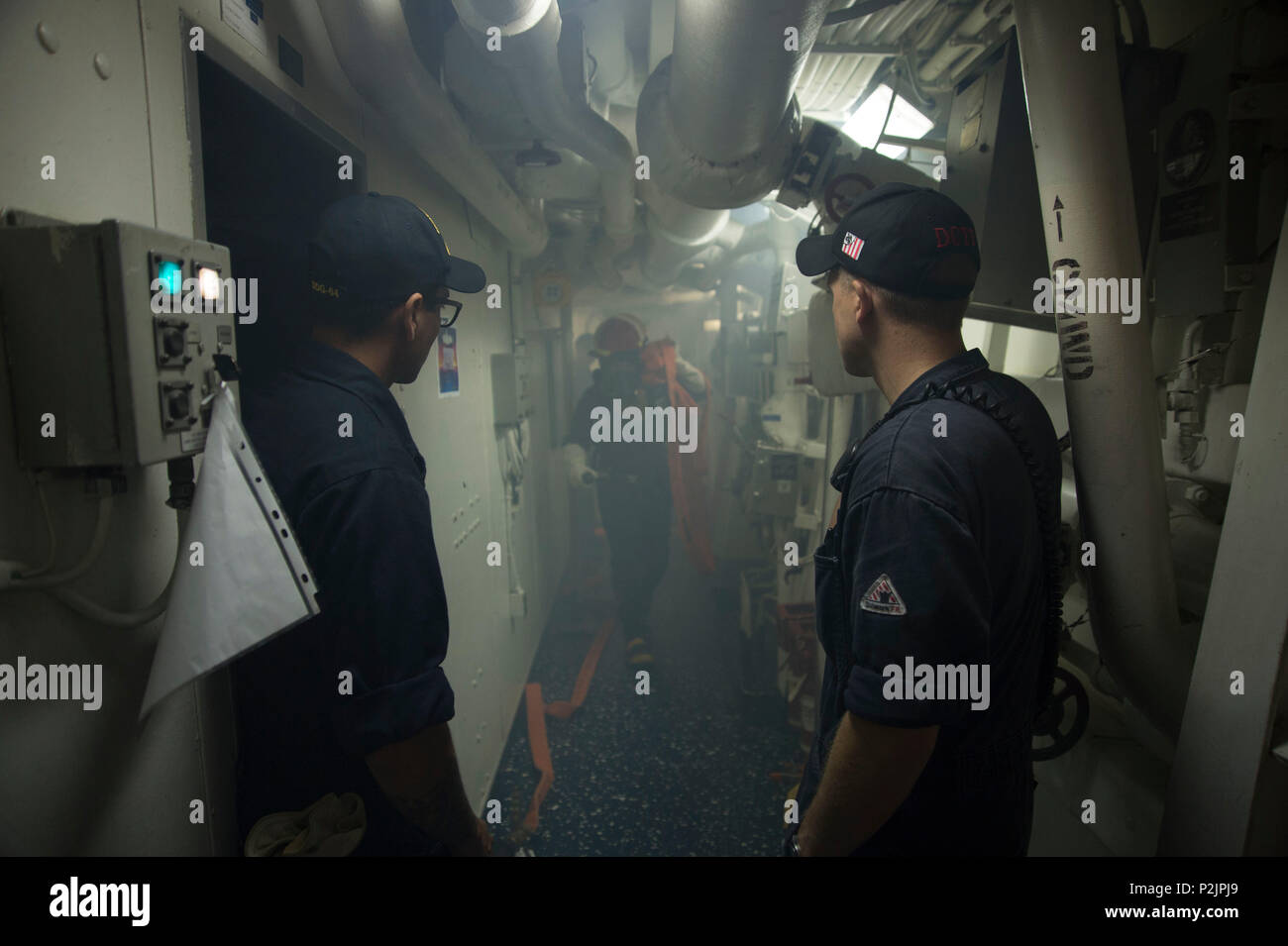 160929-N-ZE250-022 MEDITERRANEAN SEA (Sept. 29, 2016) - Petty Officer ...