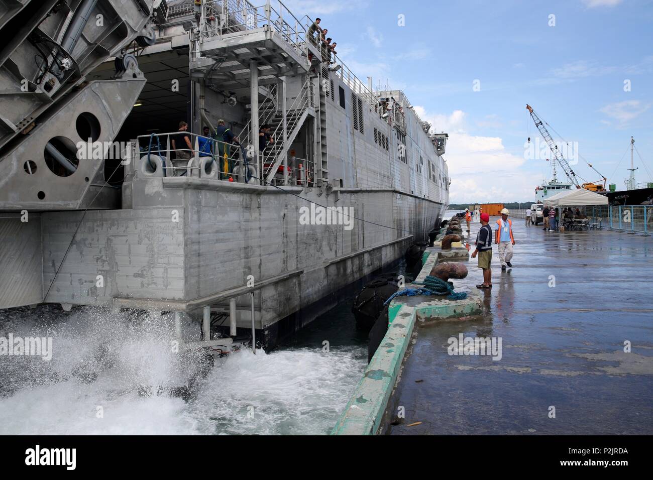 161001-N-IX266-003 PUERTO PRINCESA, Philippines— Military Sealift ...