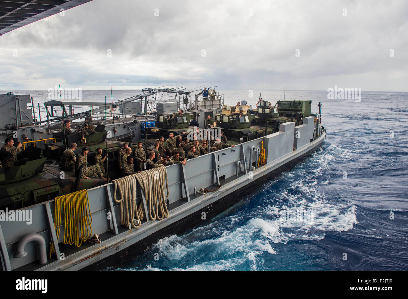 Landing craft utility lcu 1634 hi-res stock photography and images - Alamy