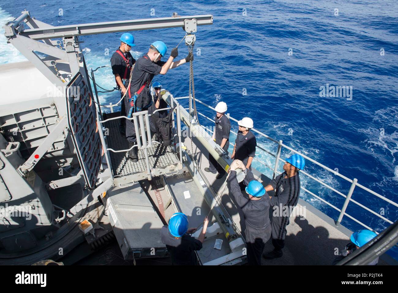 160903-N-KR961-103 PACIFIC OCEAN (Sept. 03, 2016) Sailors assigned to ...