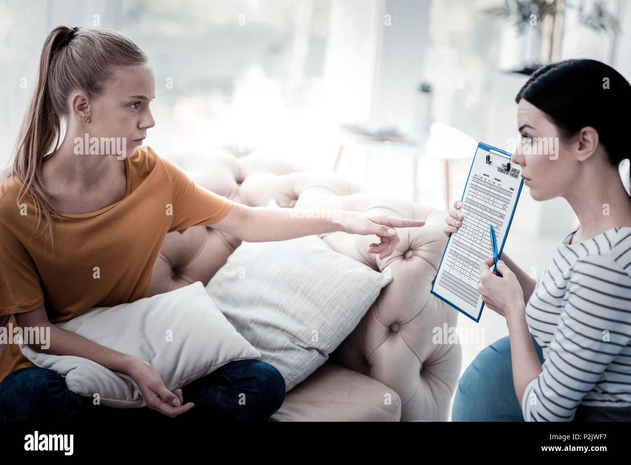 Behavior involved hi-res stock photography and images - Alamy