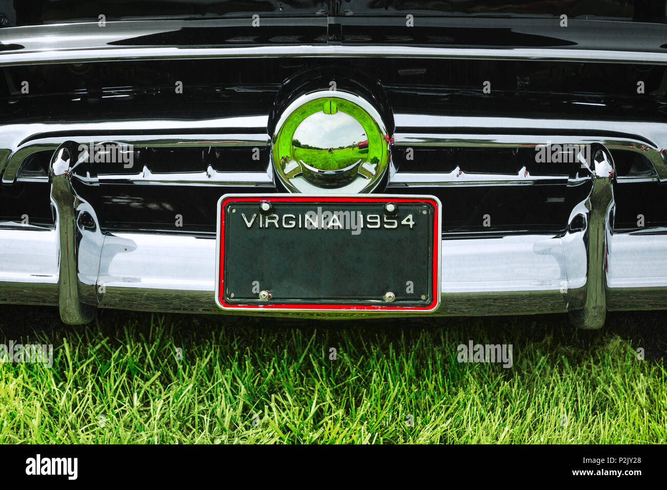 The front end of an American classic car from the fifties Stock Photo ...