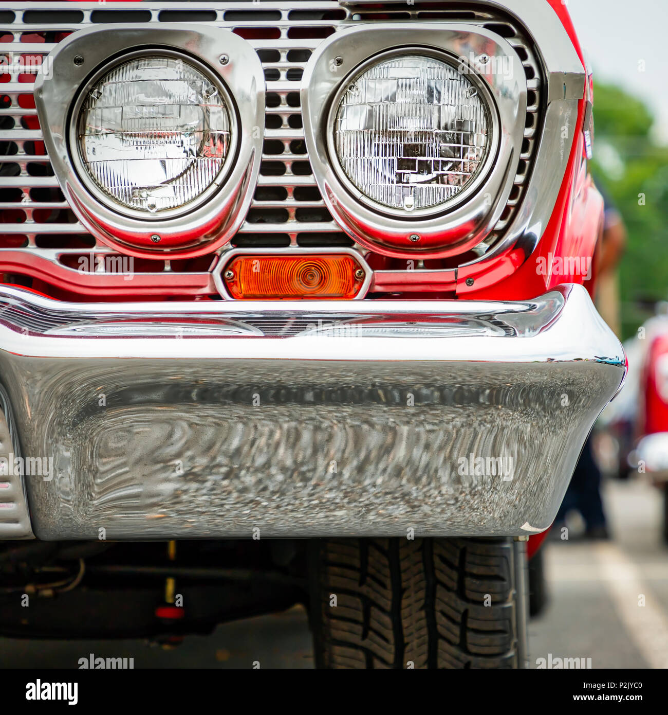 A view from the front of a sixties classic American car Stock Photo - Alamy