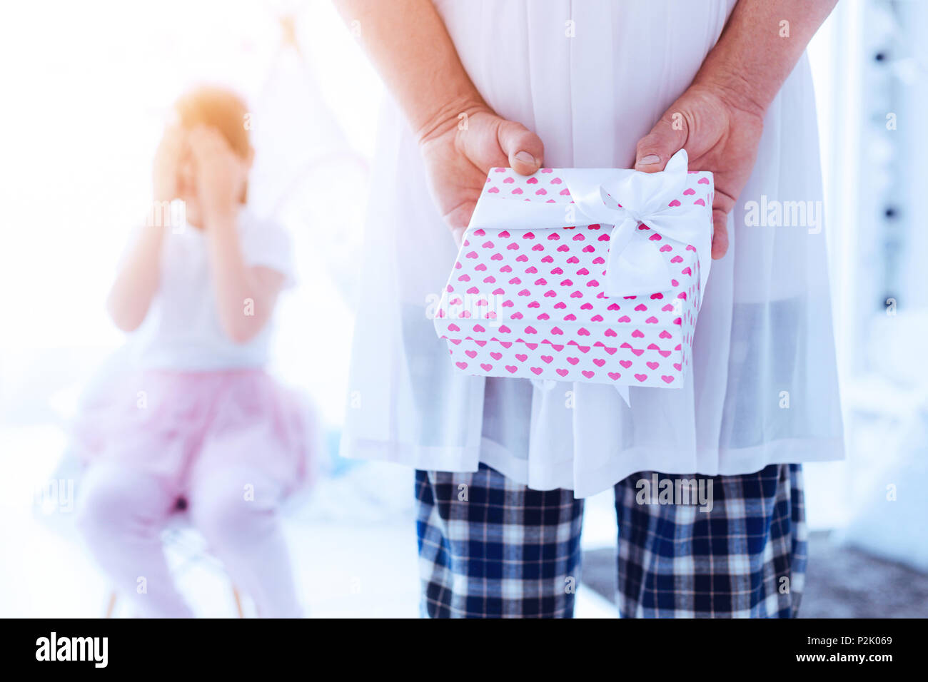 Hiding daddy hi-res stock photography and images - Alamy