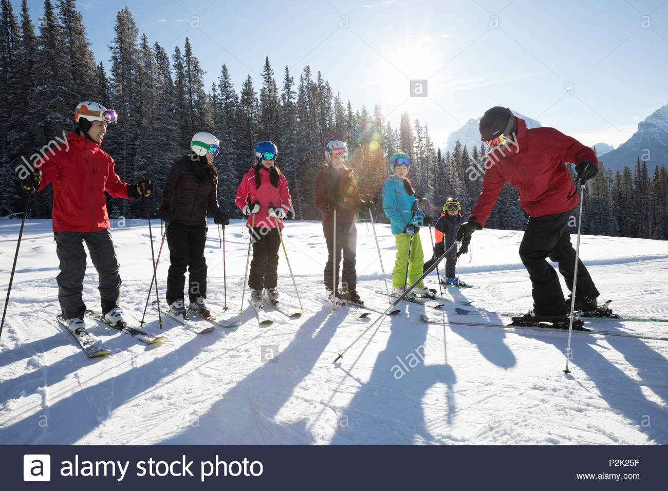 Asian family group hi-res stock photography and images - Alamy