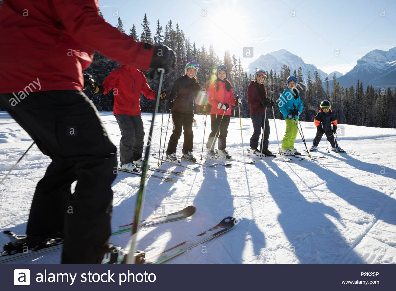Asian family group hi-res stock photography and images - Alamy