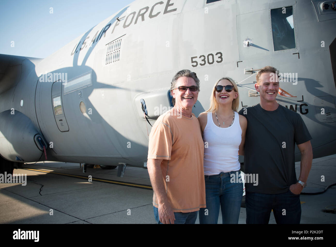 Director Peter Berg and actors Kurt Russel and Kate Hudson visited ...
