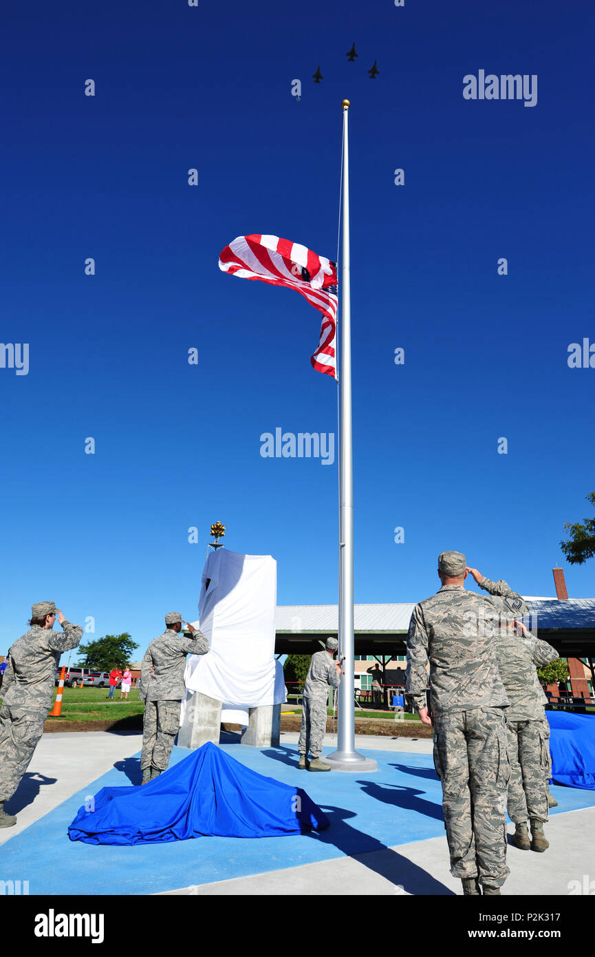 F-16s from the 180th Fighter Wing, Ohio Air National Guard performed ...