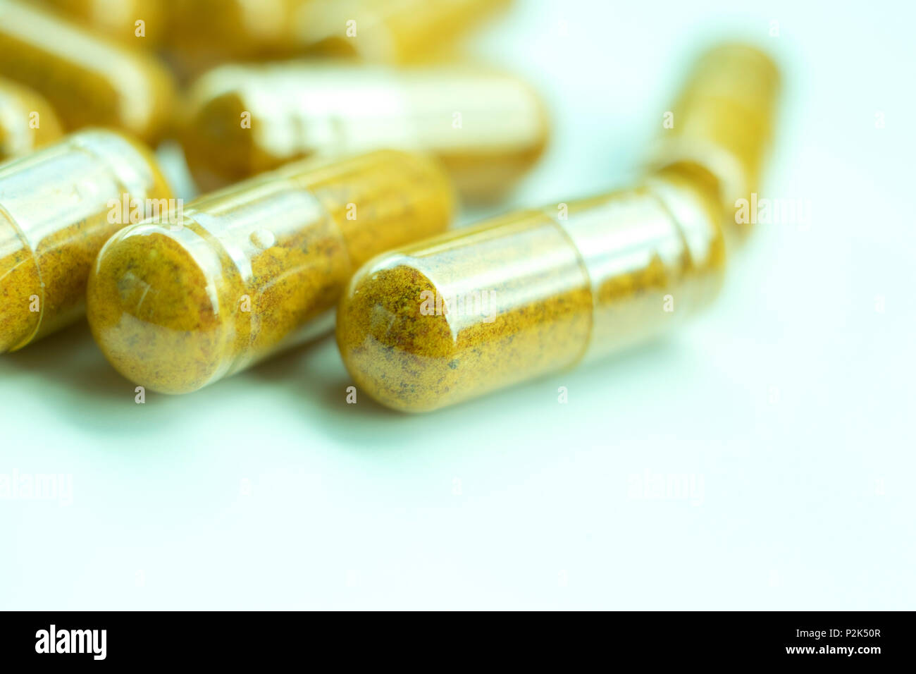 Multi vitamin and mineral natural health food supplement pills for ...