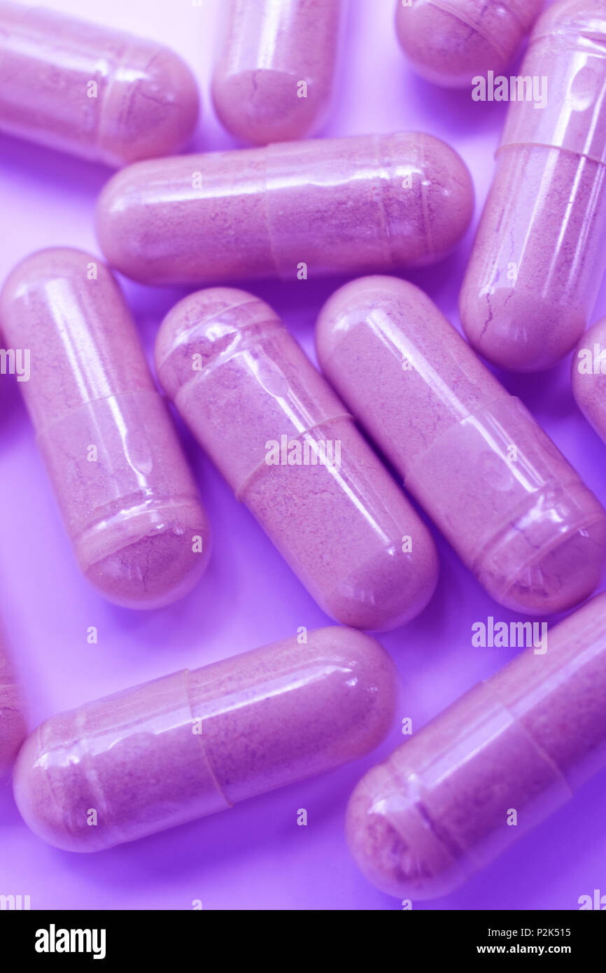 Multi vitamin and mineral natural health food supplement pills for ...