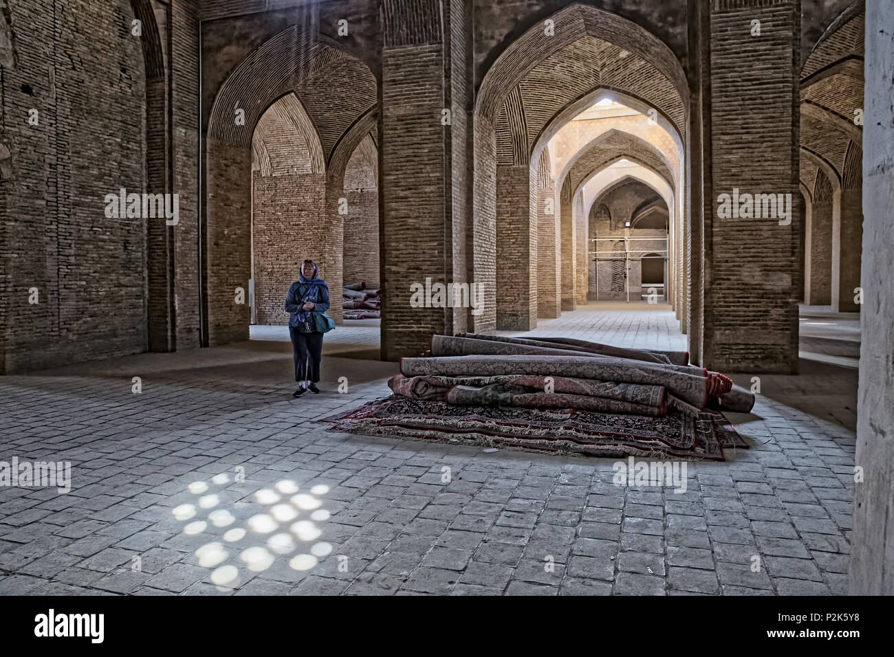 Isfahan Old Mosque interior Stock Photo - Alamy