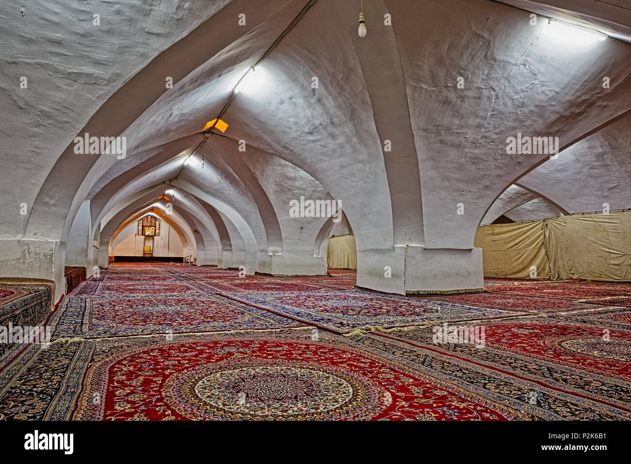 Isfahan Old Mosque interior Stock Photo - Alamy