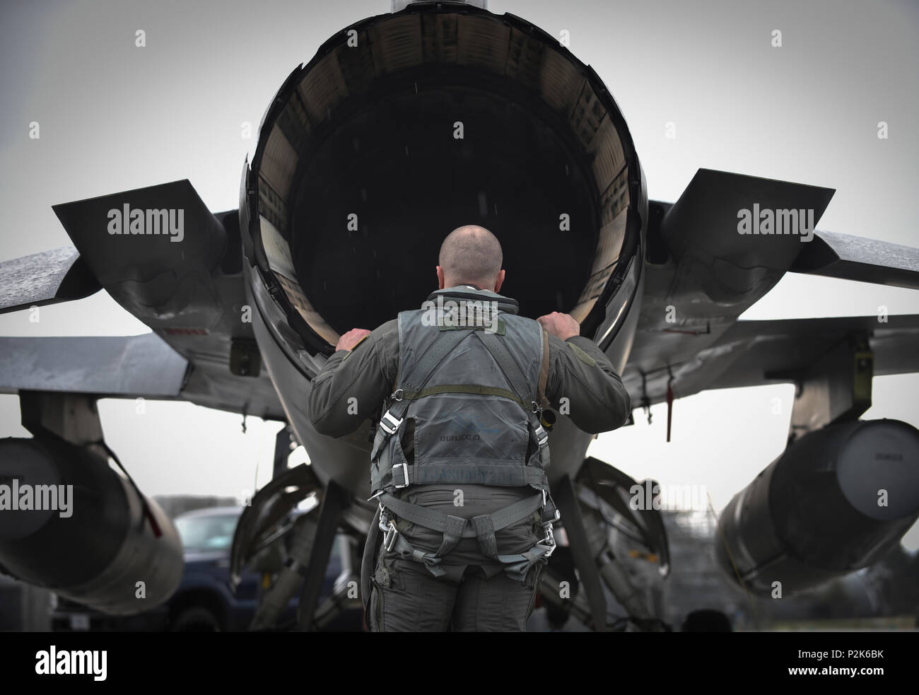 Exhaust nozzle hi-res stock photography and images - Alamy