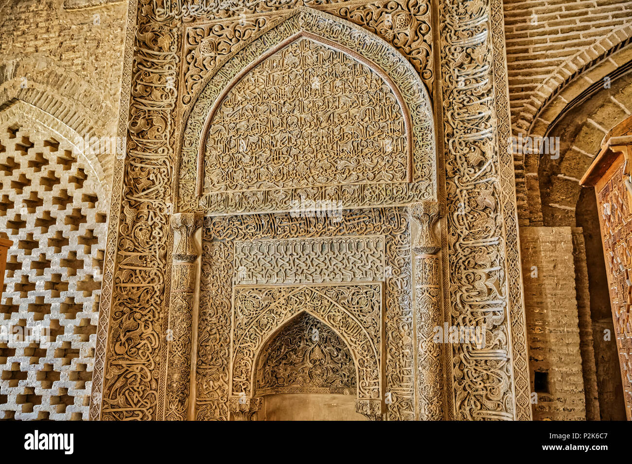 Isfahan Old Mosque interior Stock Photo - Alamy