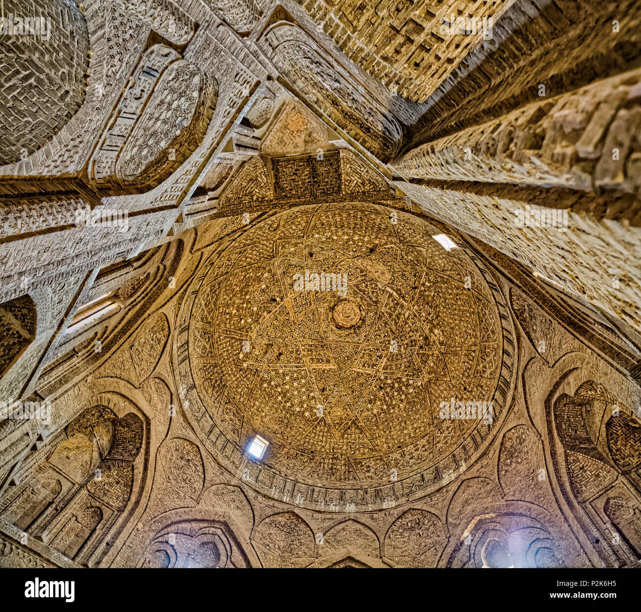 Isfahan Old Mosque ceiling Stock Photo - Alamy