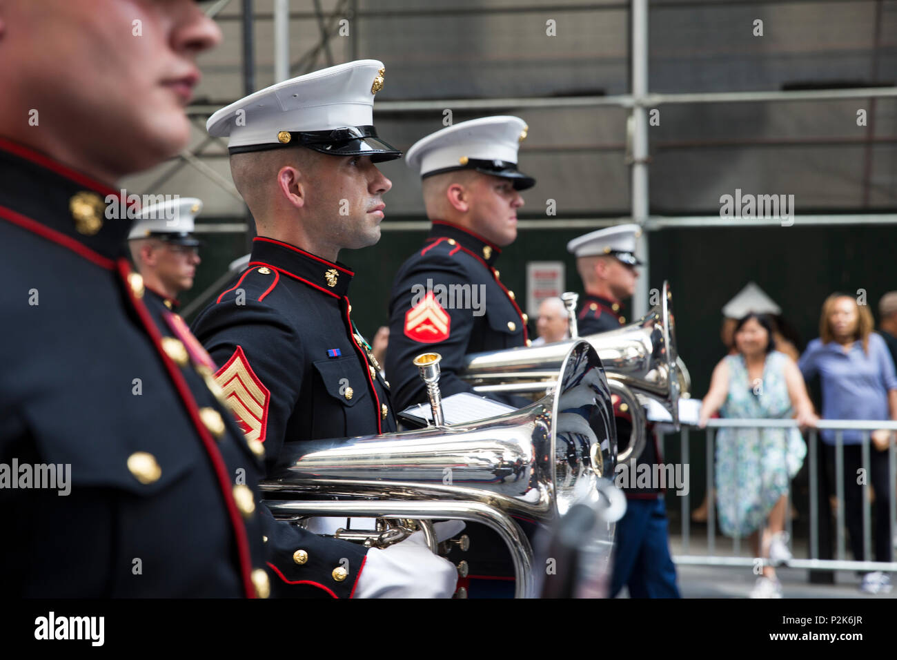 Fire department of new york pipes and drums hi-res stock photography ...