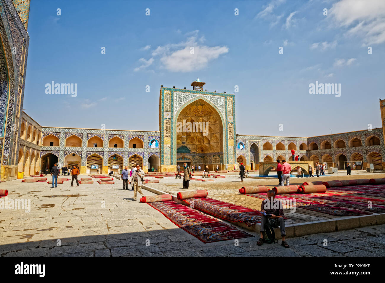 Jameh mosque west iwan Stock Photo - Alamy