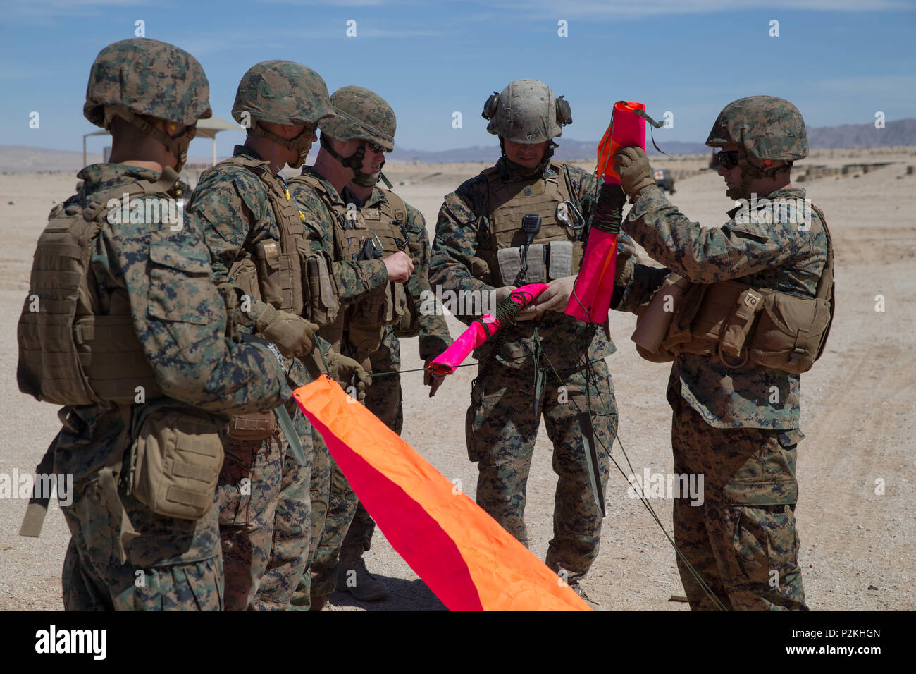 U.S. Marines with Mike Battery, 3rd Battalion, 14th Marine Regiment ...