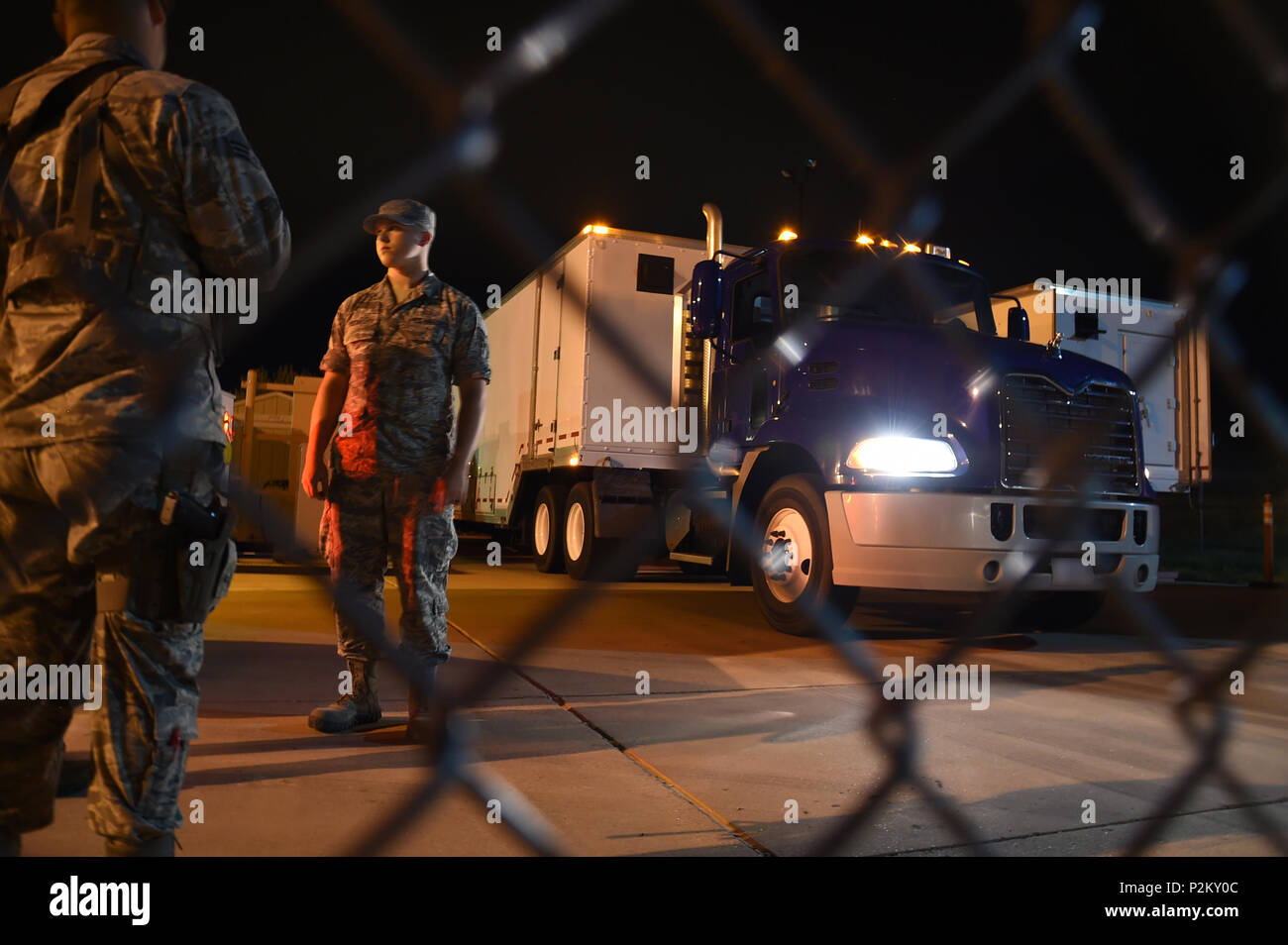 The 4th Space Operations Squadron mobile team execute a mobile space ...