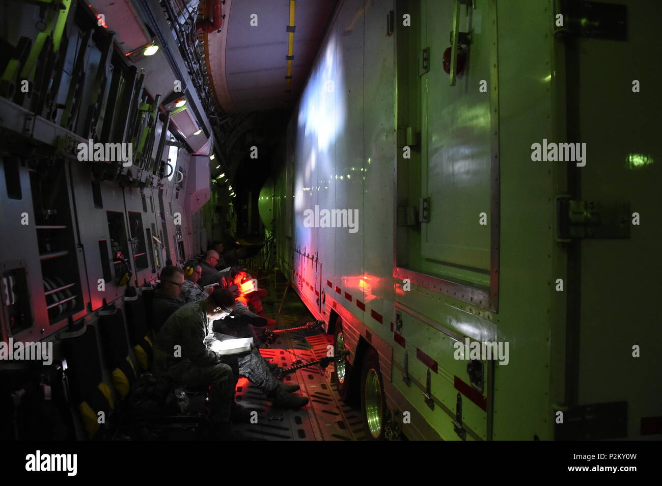 The 4th Space Operations Squadron mobile team execute a mobile space ...