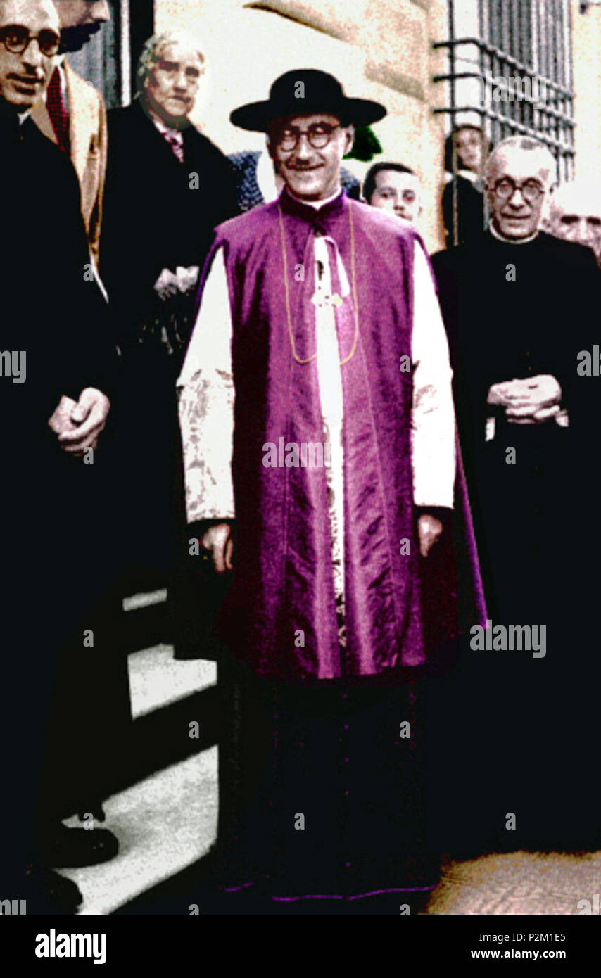 Mantelletta hi-res stock photography and images - Alamy