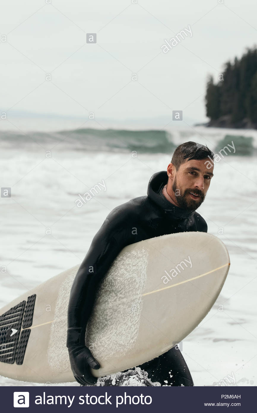 Surfer beard hi-res stock photography and images - Alamy
