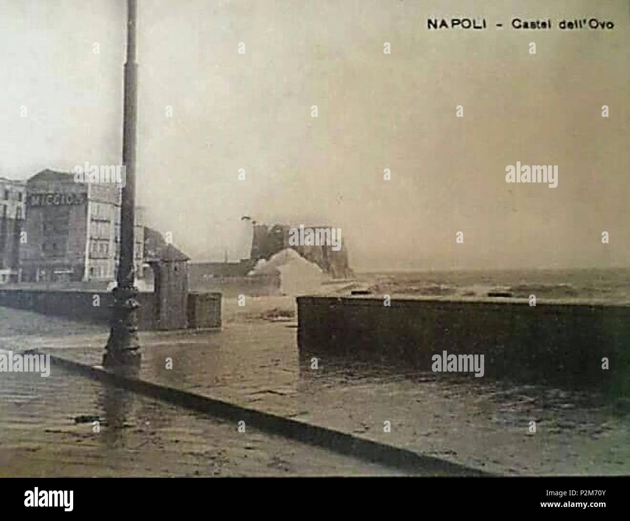 Naples piazza 1900s hi-res stock photography and images - Alamy