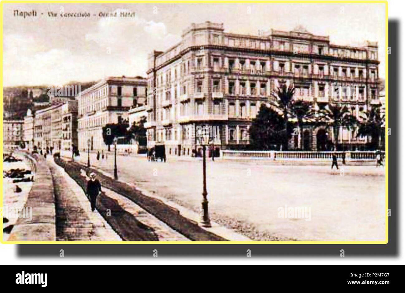 Napoli via caracciolo grand hotel hi-res stock photography and images ...