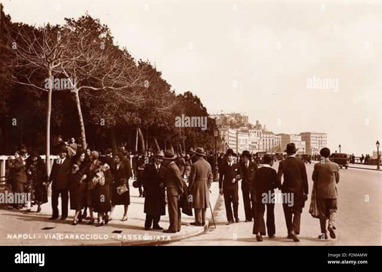 . Italiano: 'Napoli - Via Caracciolo - passeggiata'. Cartolina. Autore ...